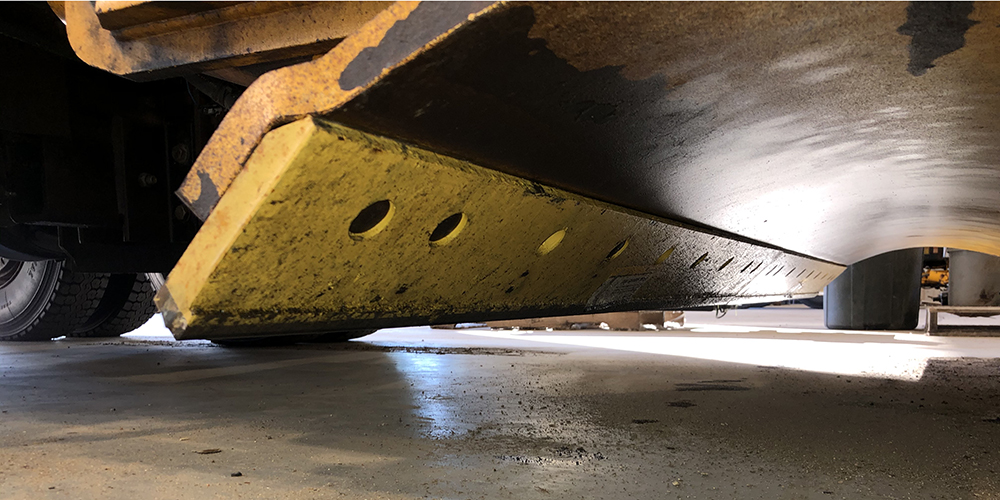 Dual-carbide tungsten insert blades